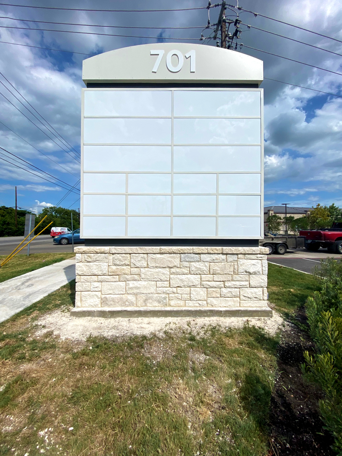 Pylon Gallery - Executive Signs